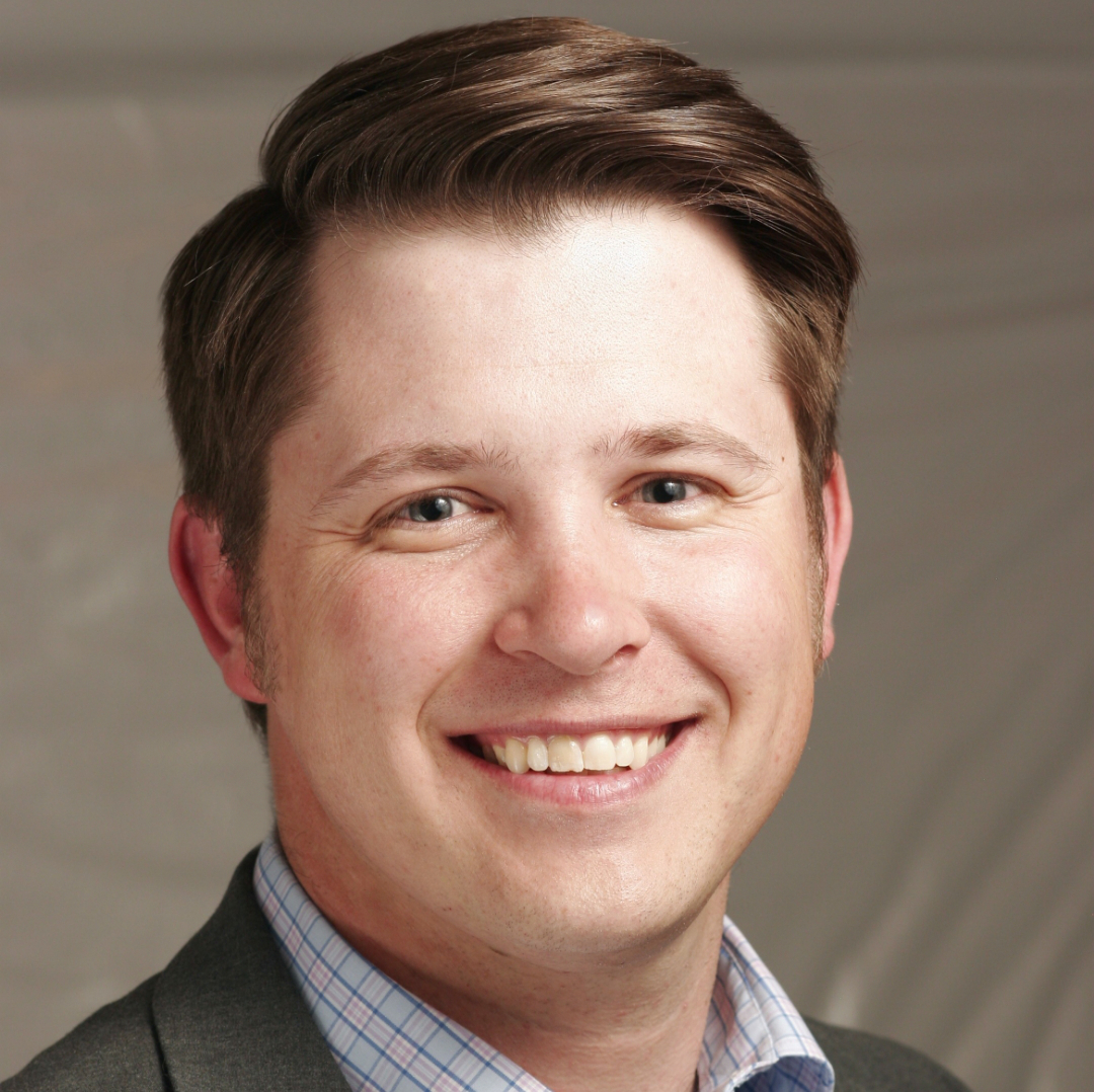 Sales Tip 436: LinkedIn Strategies - Logan Lyles - Daily Sales Tips