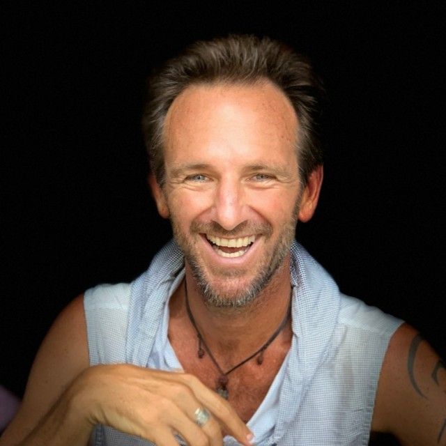 Sales Tip 1333: Show Up in Service of the Other Person - John Abbott - Daily Sales Tips